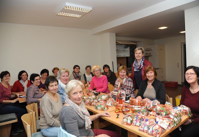 Frauenbewegung beschenkt auch heuer wieder einsame Menschen