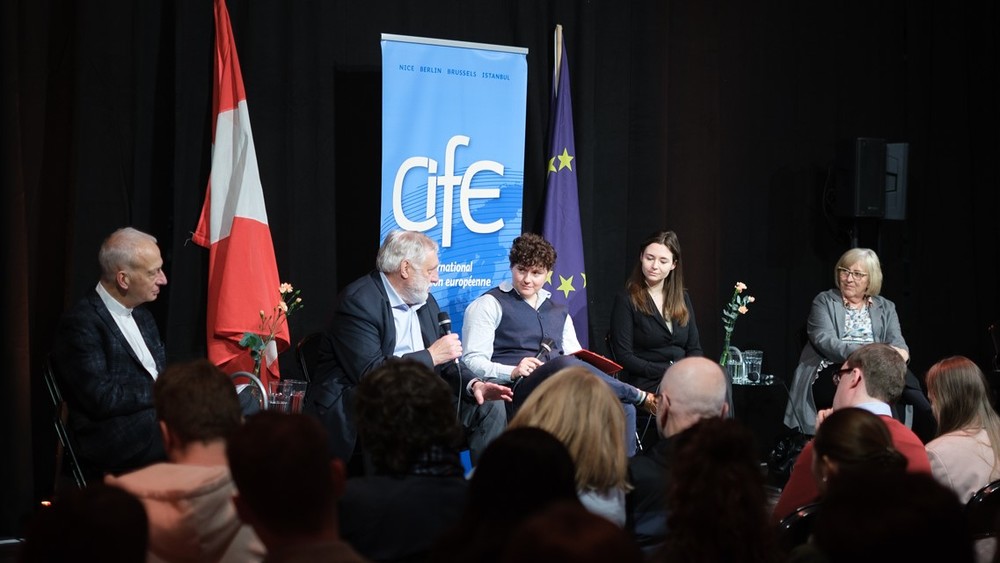 EU-Experten warnen vor Abbau der liberalen Demokratie