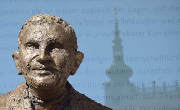 "Meister, Lehrer, Freund": Prominente gratulieren Benedikt zum 90er