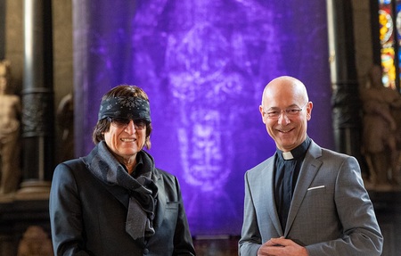 Gottfried Helnwein stellt Kunstprojekt im Wiener Stephansdom vor